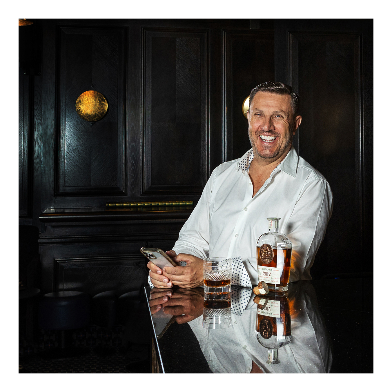 Why you need Business Portraits that Tell a Story - Cath Lowe